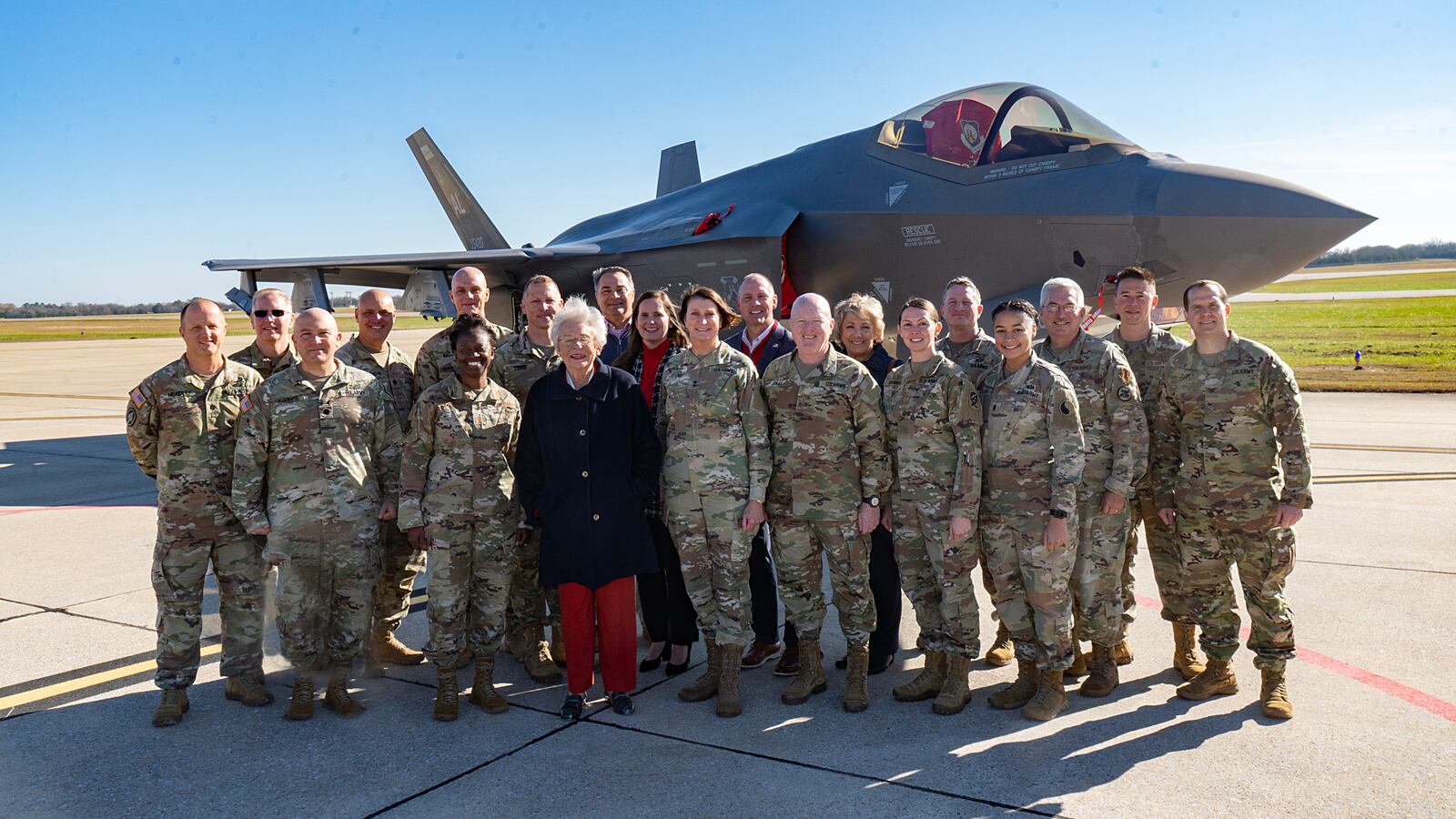 First F-35 fighter jets arrive in Alabama - New Waters Realty